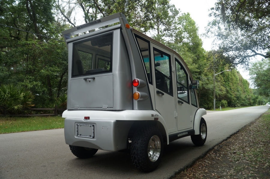 MotoEV Electro Bubble Buddy LSV 4 Passenger Police Hard Door | Moto ...