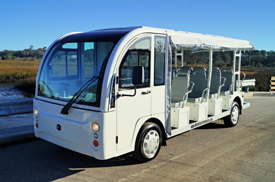 Front Cab Divider Wall w/ Window | Moto Electric Vehicles