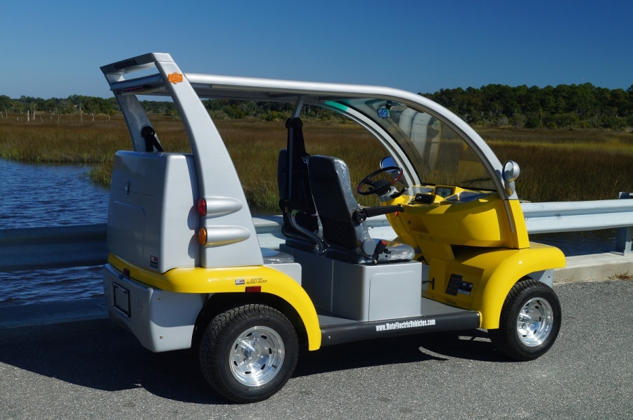 LSV 4 Passenger LE Vehicle | 4-Passenger Electric Golf Cart | Moto ...