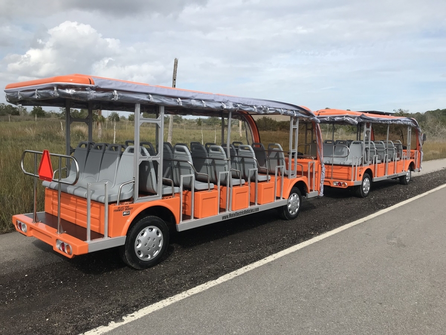 High-Capacity Electric Vehicle: 46-Passenger Tram | Moto Electric Vehicles