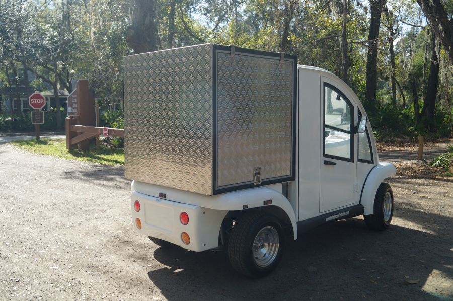 Two-Passenger Golf Cart for Sale | Enclosed Utility Vehicle | Moto ...